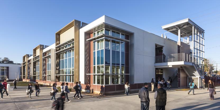 Colton High School HomePage – Varsity Made